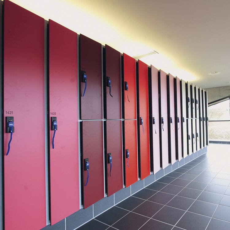 铝更衣室储物柜 - TYPO R - KEMMLIT-Bauelemente GmbH - 公共机构用 / 用于运动设施 / 办公室