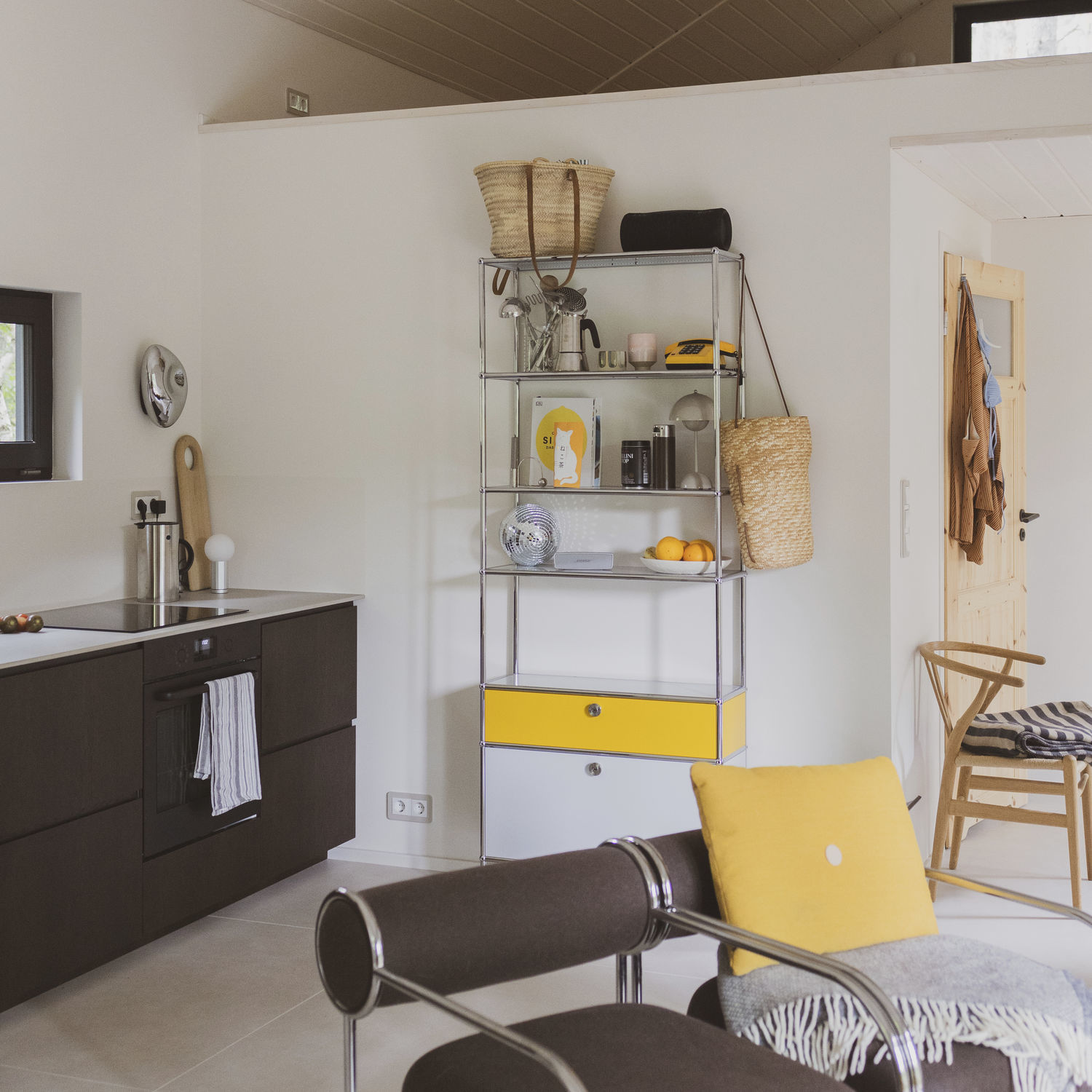 可调节置物架 - USM Haller - USM Modular Furniture - 高 / 现代风格 / 金属