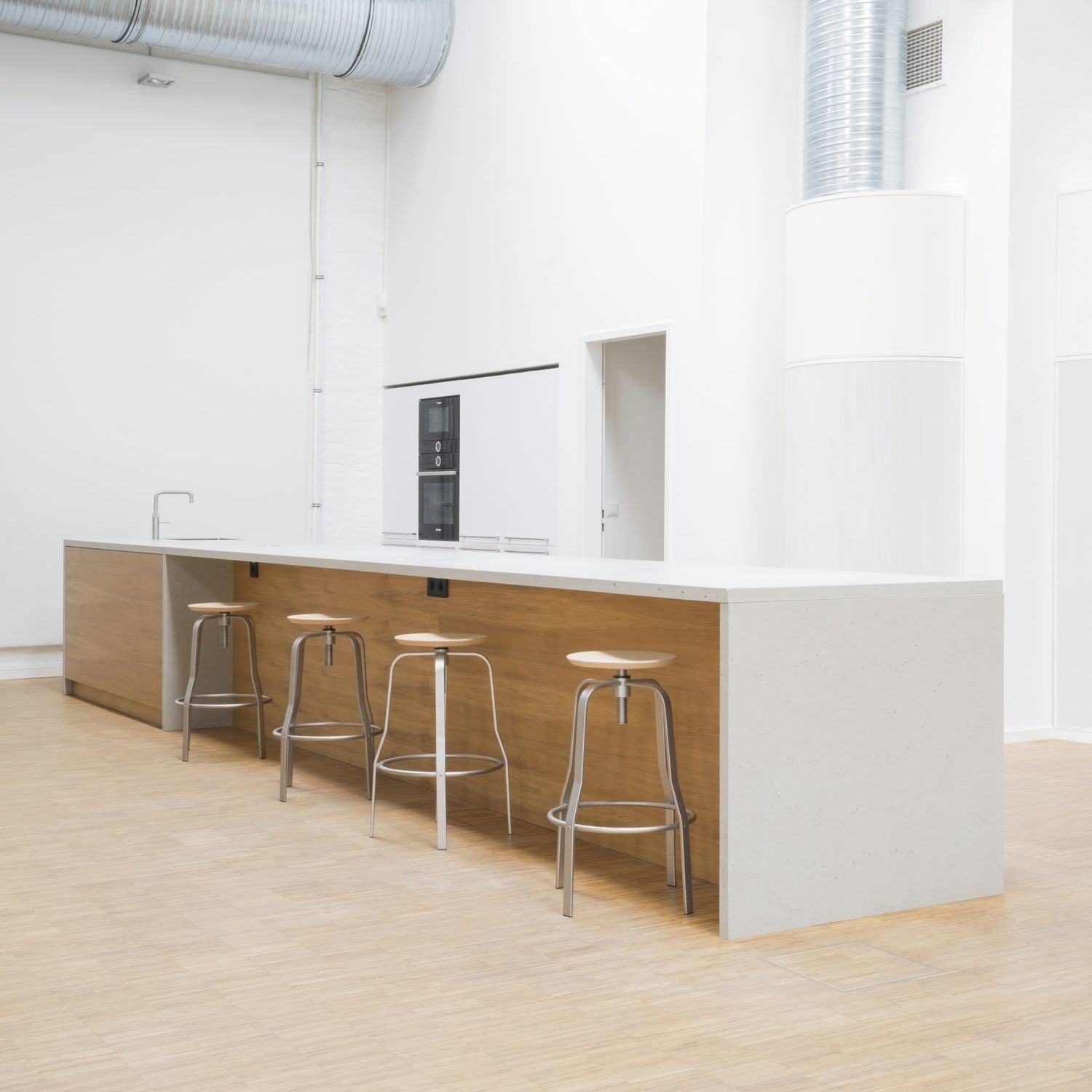 现代风格厨房 - BWI - MYKILOS - 木质 / 白蜡木 / 混凝土